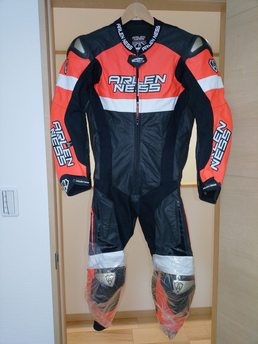Yahoo!オークション - 未使用品/2025年型/BERIK/レーシングスーツ/黒＆...