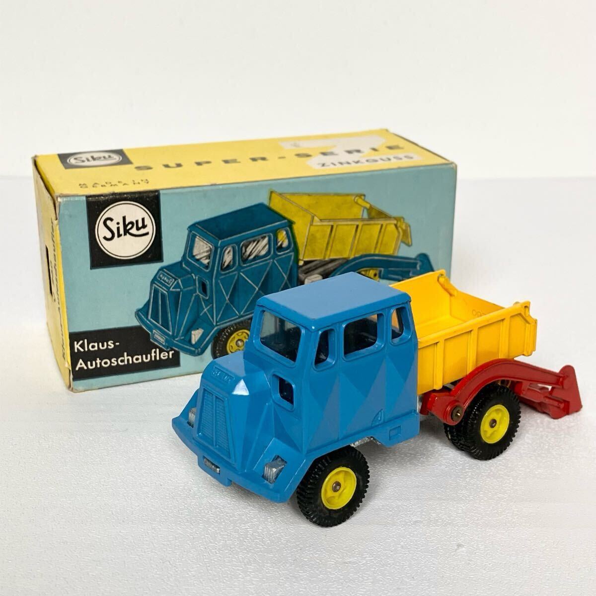 Yahoo!オークション - Siku Super-Serie ZINKGUSS V260 Klaus-Autoscha...