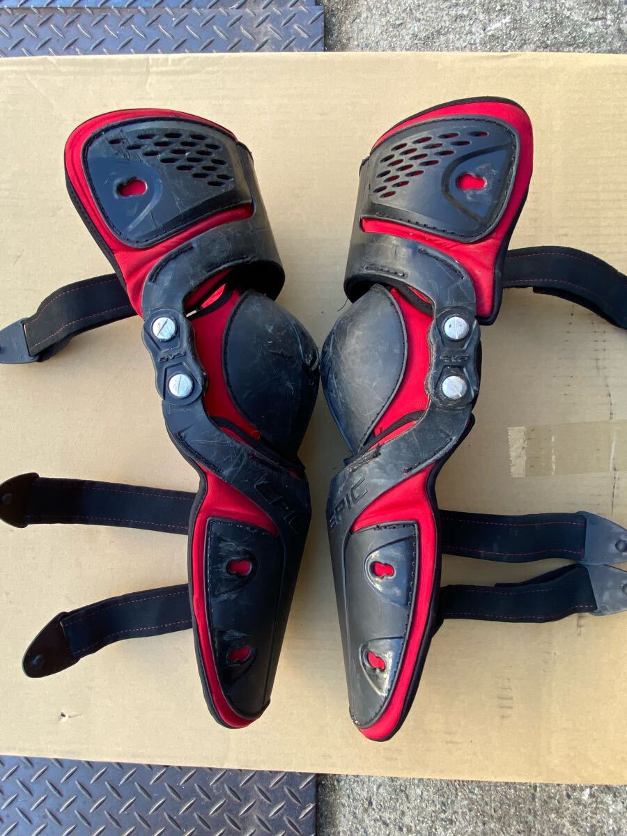 Yahoo!オークション - EVS EPIC ニーシンガード L-XL オフロード プロ...