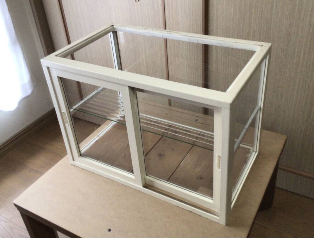 Yahoo!オークション - アンティーク ガラスケース 昭和レトロ 戸棚 飾...