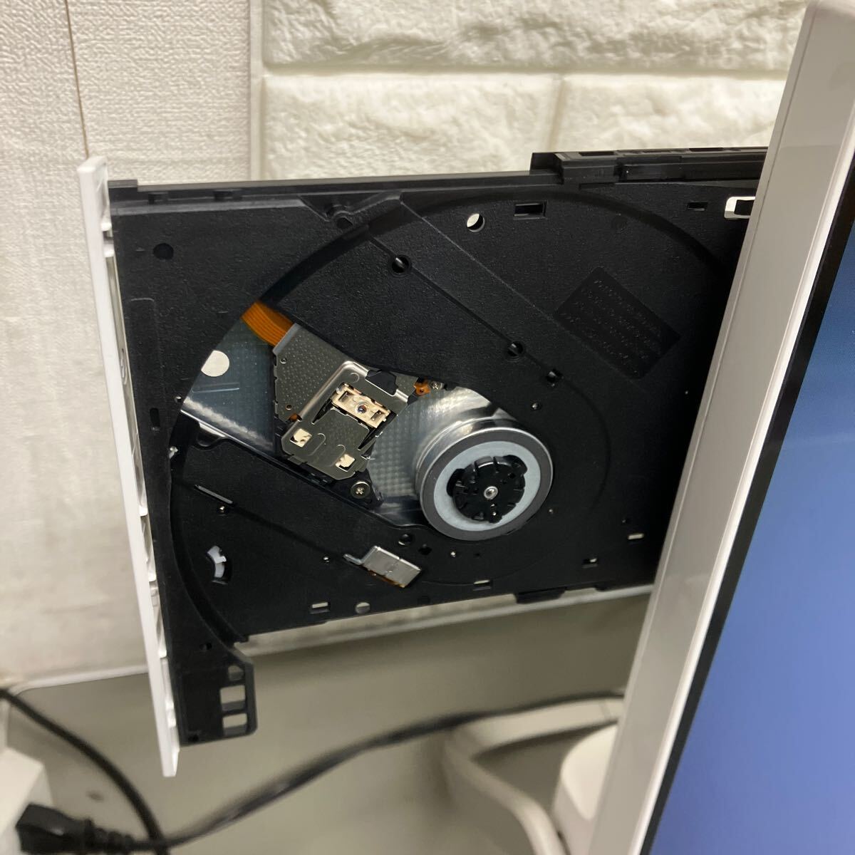 Yahoo!オークション - K128 FUJITSU ESPRIMO FH70/D3 FMVF70D3W Core i...