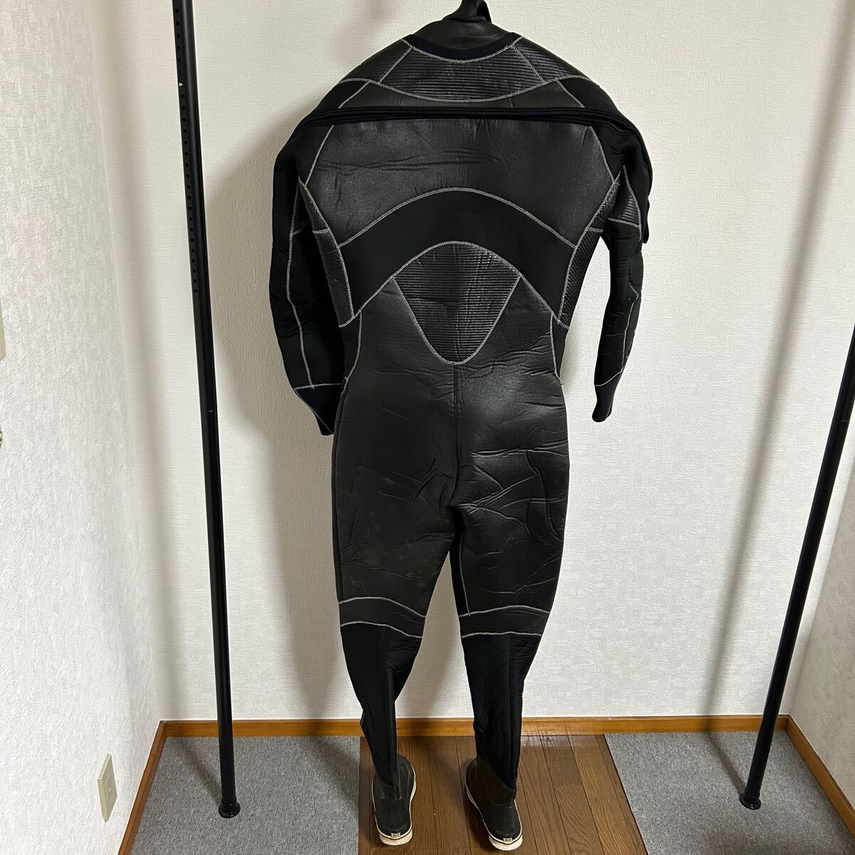 【樂淘letao】日本代購代標第一品牌－1000円〜 WORLD DIVE ワールドダイブ ドライスーツ 身長180〜185cm 体重80〜85kg ブーツ30cm