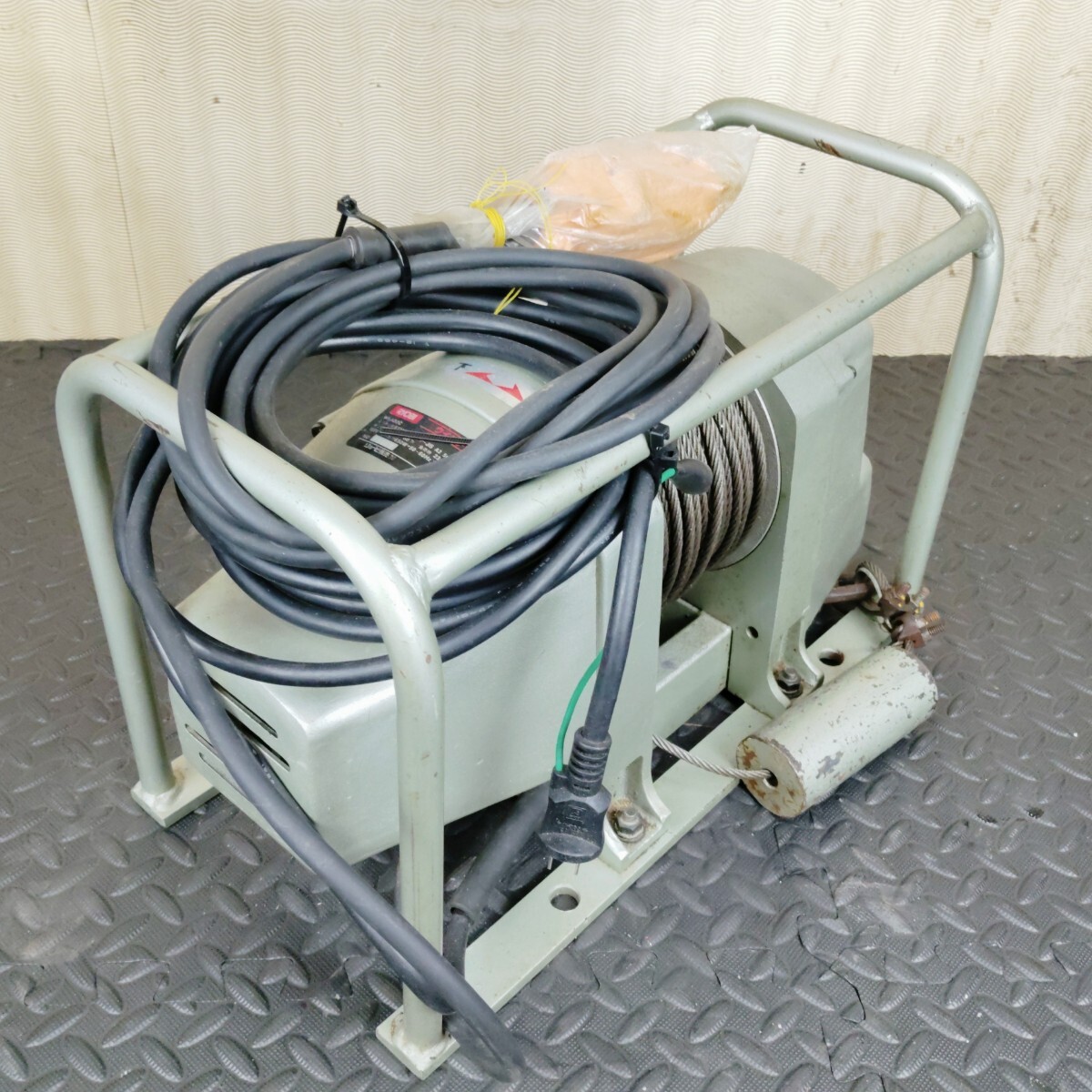 Yahoo!オークション - 動作品 消耗少 RYOBI リョービ ウインチ W1-130...