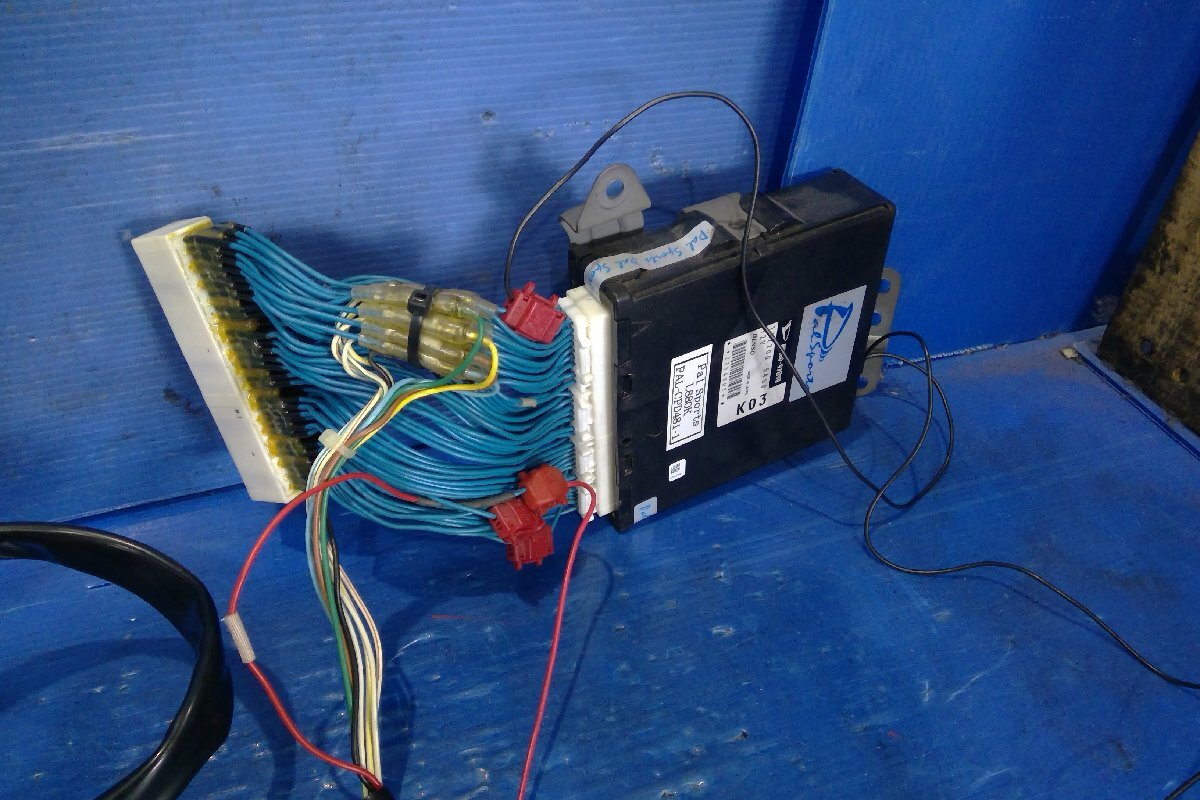 Yahoo!オークション - (H)ダイハツ コペン/L880K/2002年/初期型 PAL SP...