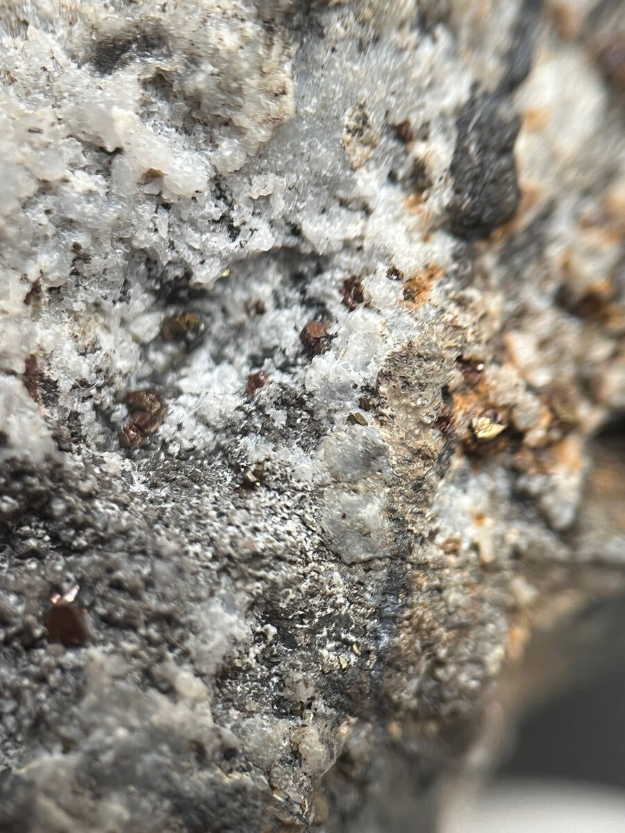 Yahoo!オークション - 北海道轟鉱山産鉱石 黄鉄鉱 114g 国産鉱物