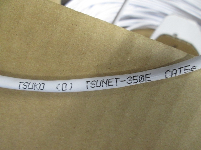 Yahoo!オークション - CAT5eケーブル(69m)(白) TSUNET-350E0.5-4P
