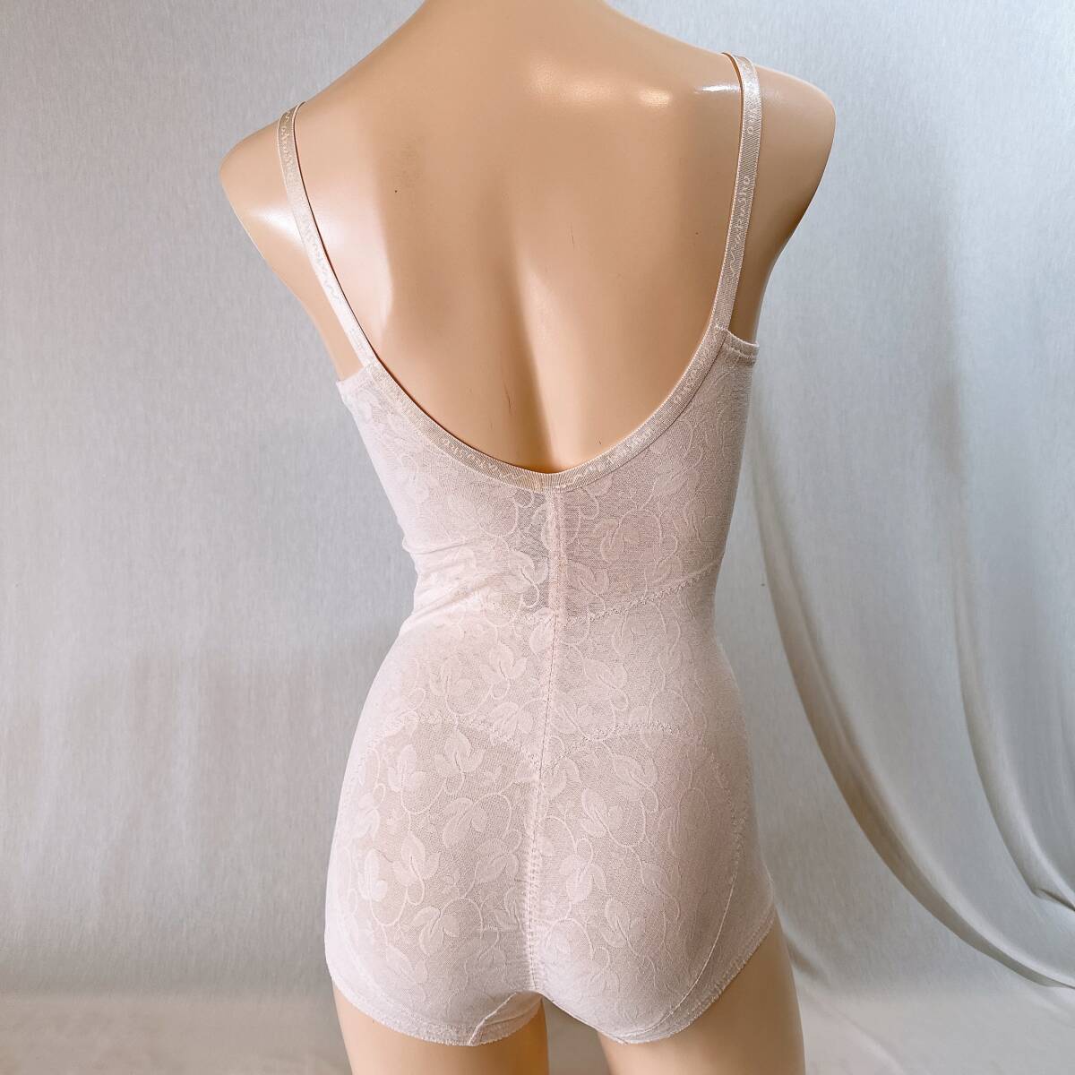 Yahoo!オークション - 90 高級 ボディスーツ B75L