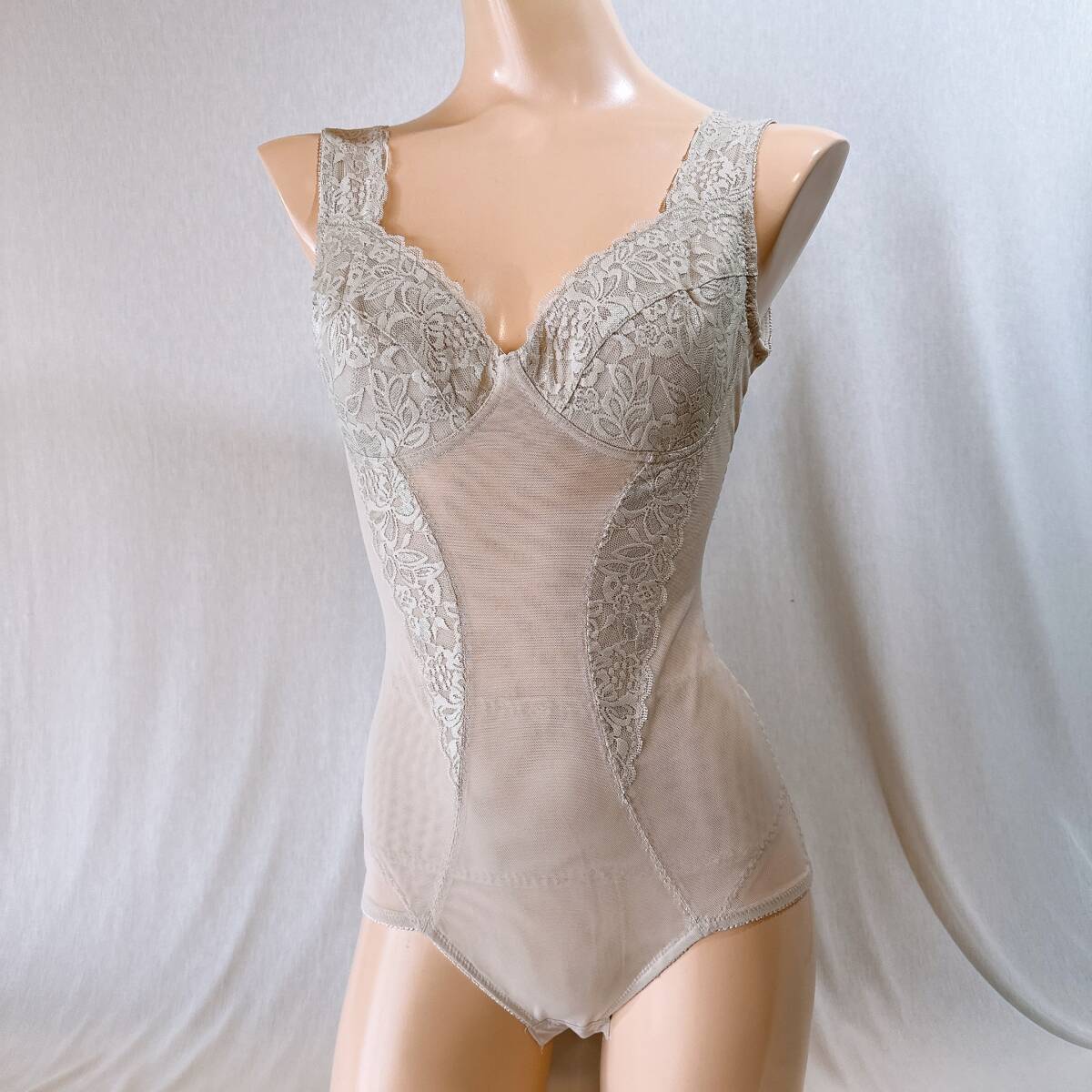 Yahoo!オークション - 203 高級 ボディスーツ C85 3L