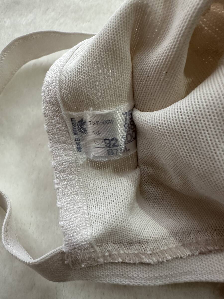 Yahoo!オークション - 169ワコール 高級 ボディスーツ B75L