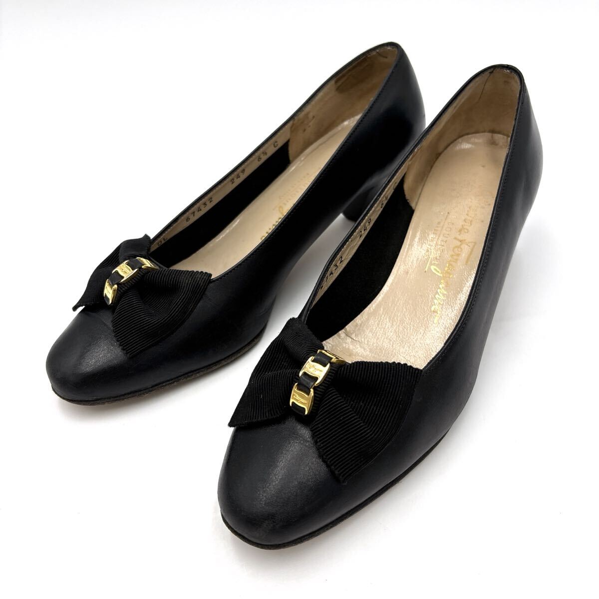 Yahoo!オークション - M イタリア製 '高級婦人靴' Salvatore Ferragamo...