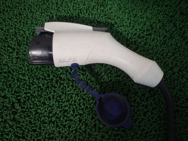 Yahoo!オークション - リーフ AZE0 H28/9 充電ケーブル 未テスト品 ジ...