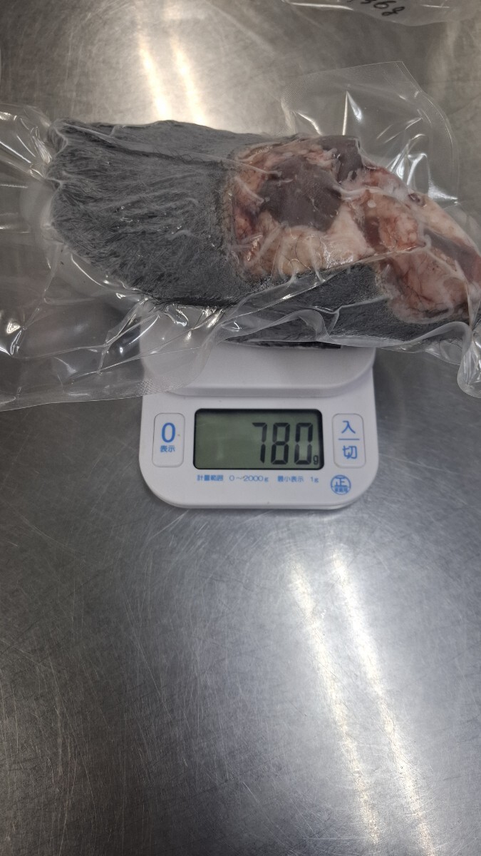 Yahoo!オークション - ツキノワグマ 後ろ足(大)セット780.736g