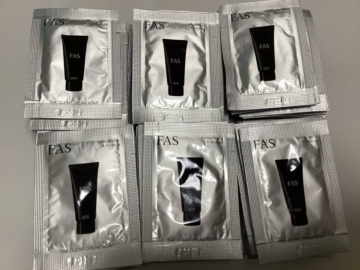 Yahoo!オークション - 新品未開封 voce 2025年7月号 付録 FAS ザ クリ...