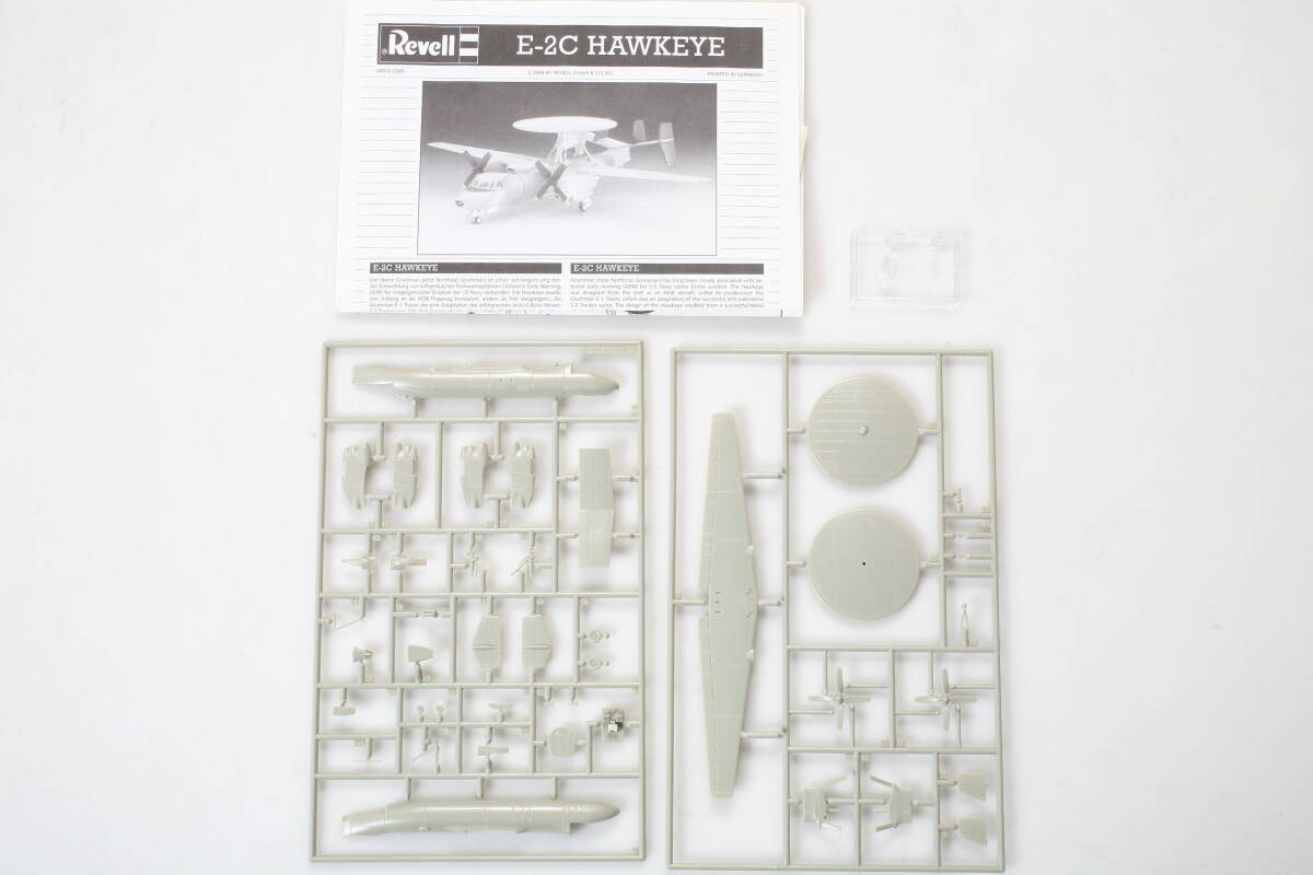 Yahoo!オークション - Revell E-2C ホークアイ 1/144 HAEKEYE レベル ...