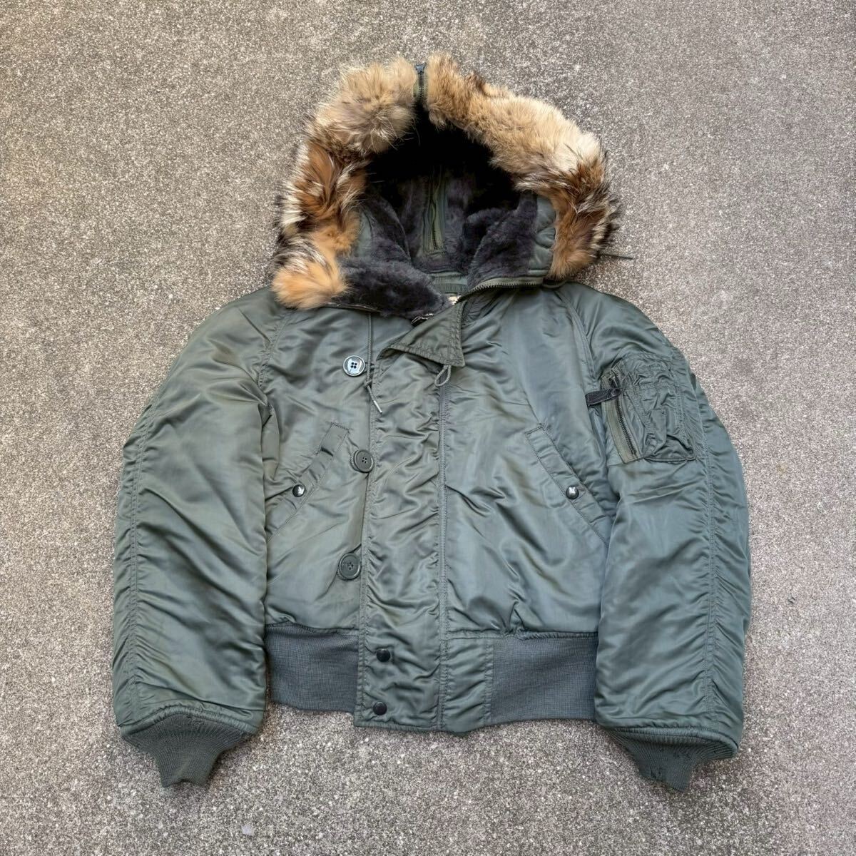 Yahoo!オークション - 美品 70s 米軍 実物 USAF N-2B フライトジャケッ...