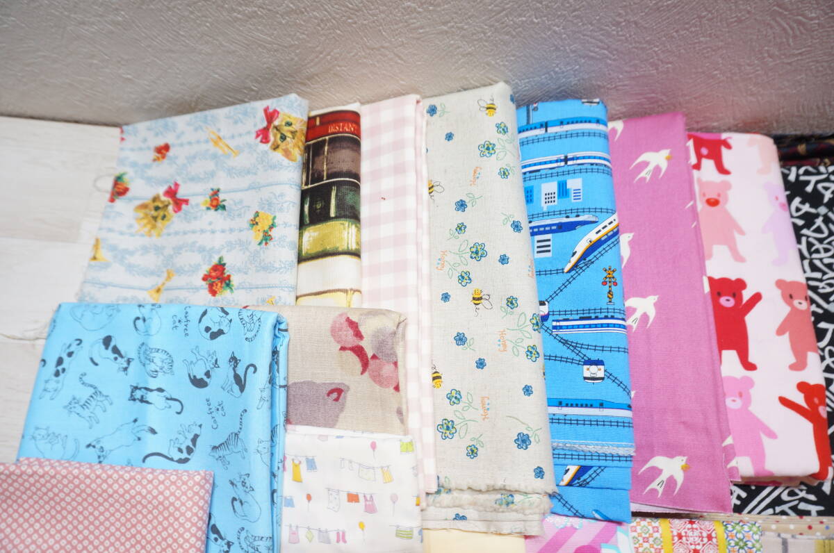 Yahoo!オークション - 【Z328-1.O】超大量 布 生地 はぎれ 約12.2㎏ サ...