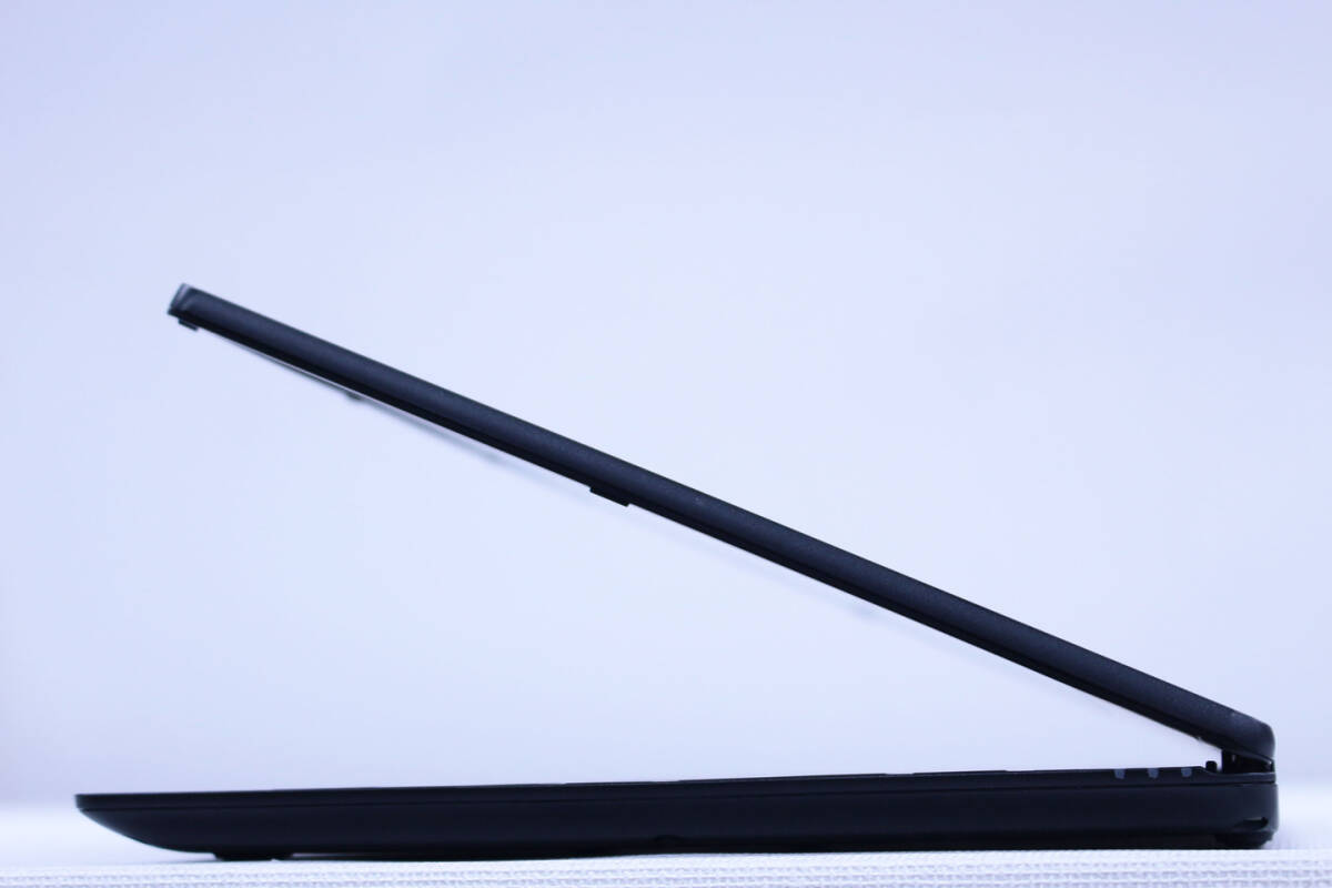 Yahoo!オークション - 1円～ Corei7 Windows11 Office2019 軽量約917g ...