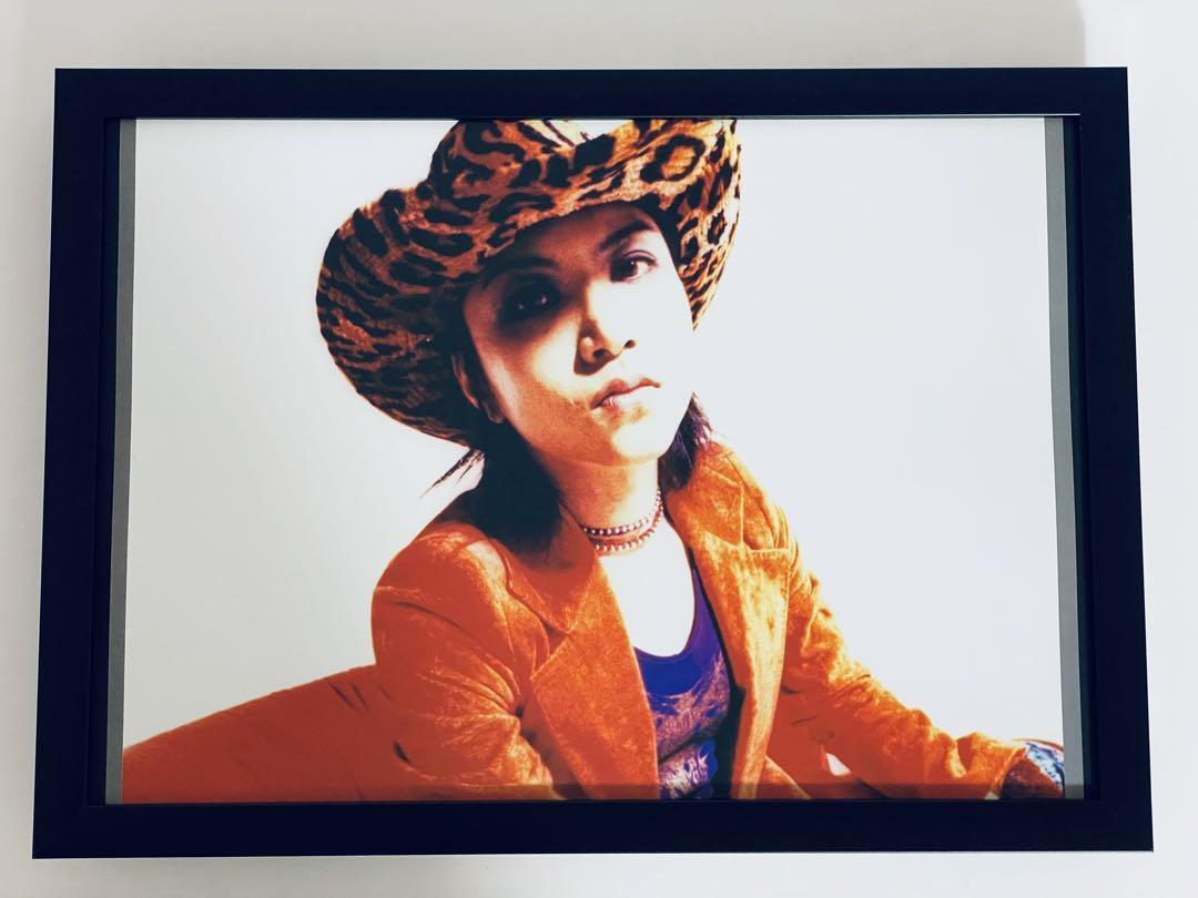 Yahoo!オークション - hide ツアーパンフレット 切り抜き② A4 額縁付...