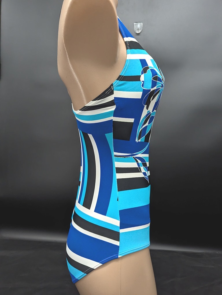 Yahoo!オークション - 1601C 送料185円 美品 asics アシックス 大きい ...