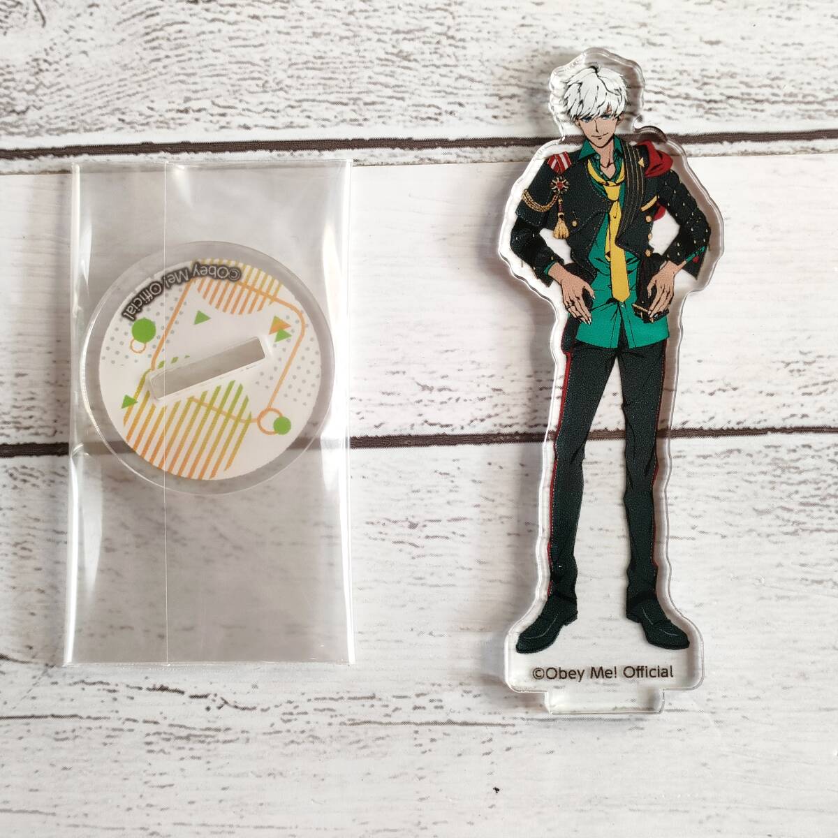Yahoo!オークション - Obey Me マモンアクリルスタンド