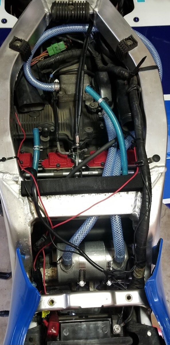 Yahoo!オークション - オイルキャッチタンク GSX-R1100 TMR FCR ブロー...