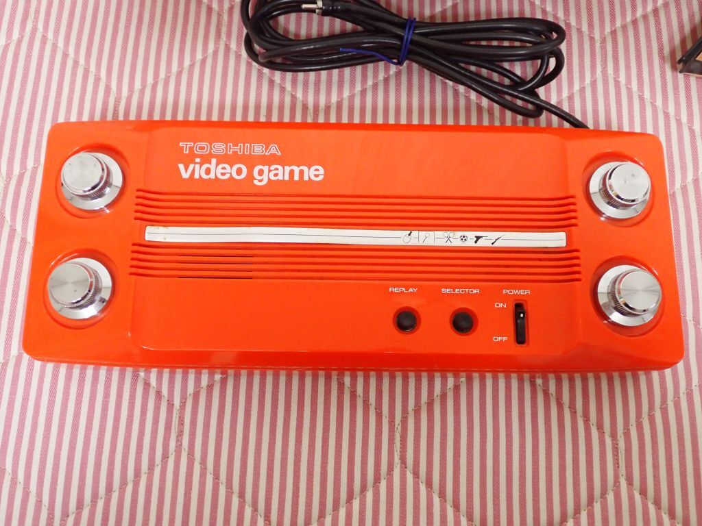 Yahoo!オークション - レトロ 東芝ビデオゲームTVG-610 本体+専用銃セ...