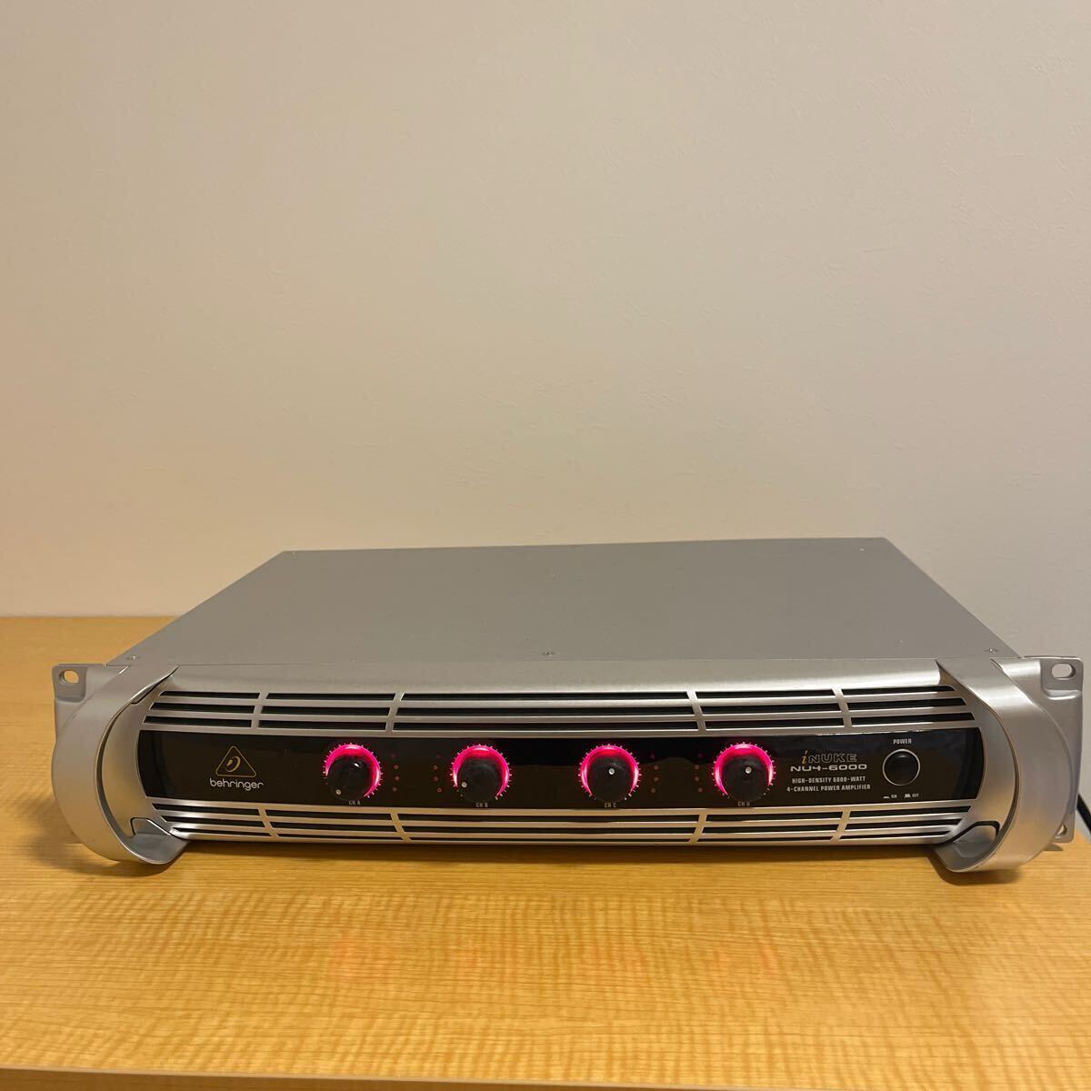 Yahoo!オークション - 送料含む Behringer NU4-6000 ベリンガー 4ch パ...