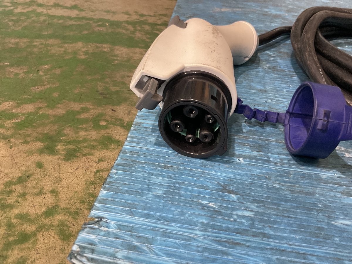 Yahoo!オークション - リーフ AZE0 EVバッテリー チャージャー/充電ケ...