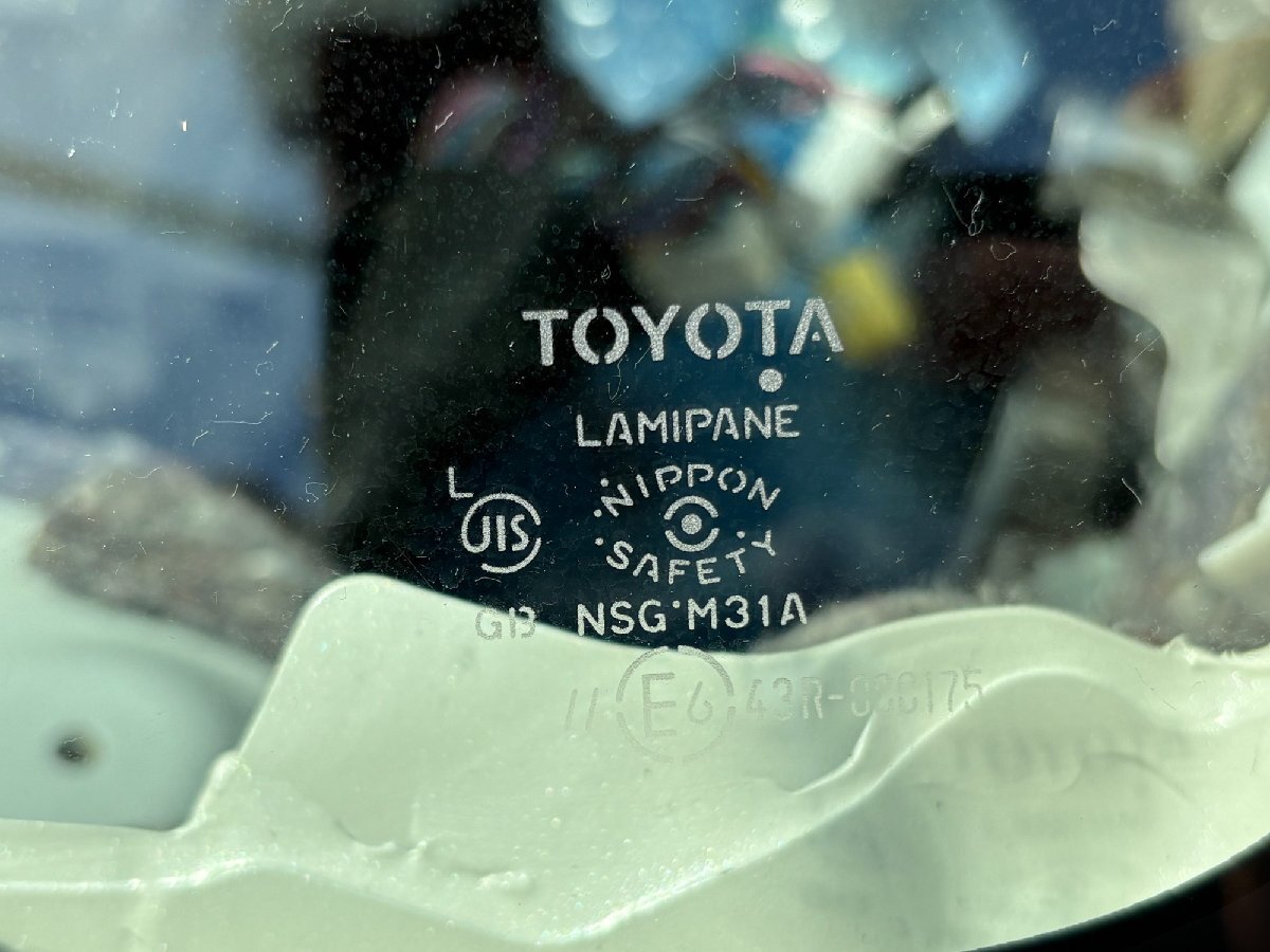 Yahoo!オークション - シエンタ NSP170G 管理番号 5272 フロントガラス