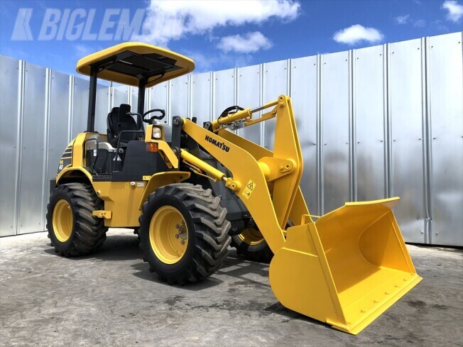 Yahoo!オークション - タイヤショベル(ホイールローダー) コマツ WA40-...