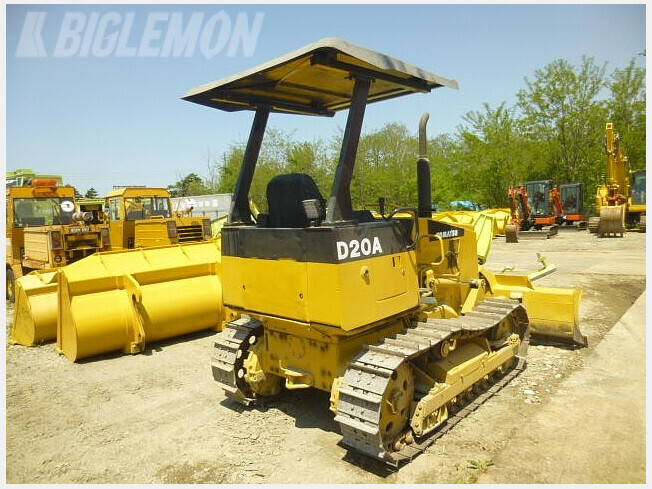 Yahoo!オークション - ブルドーザー コマツ D20A-7 1992年 5 396h