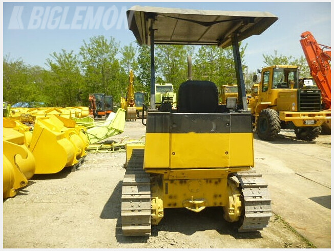 Yahoo!オークション - ブルドーザー コマツ D20A-7 1992年 5 396h