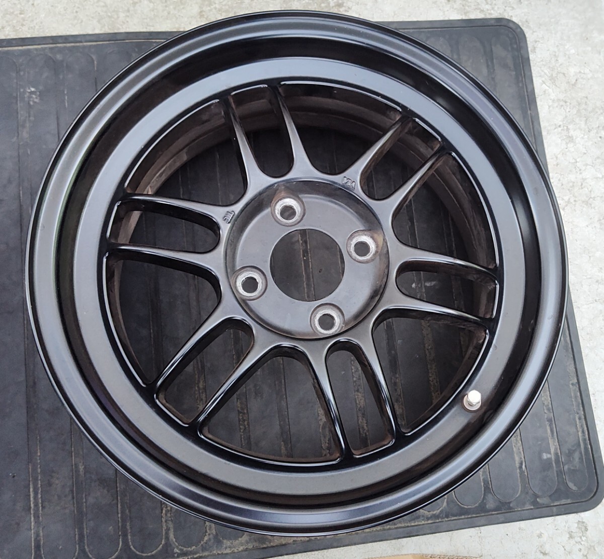 Yahoo!オークション - 【4本】 エンケイホイールRPF1 15インチ7J+41 4H...