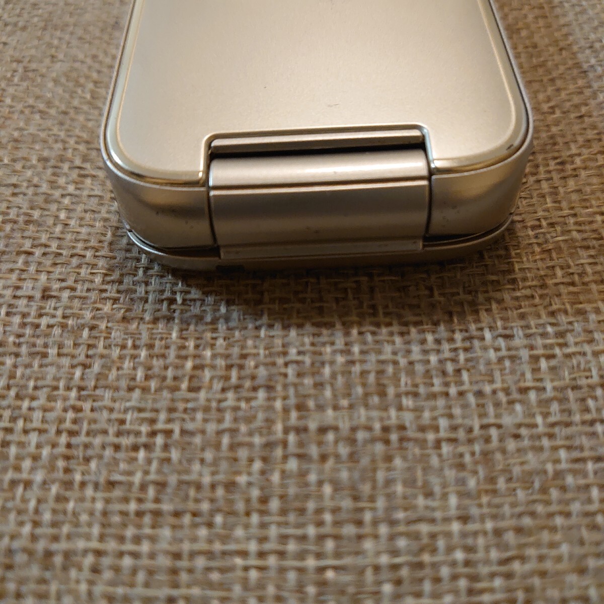 Yahoo!オークション - 美品 F-01G docomo ゴールド