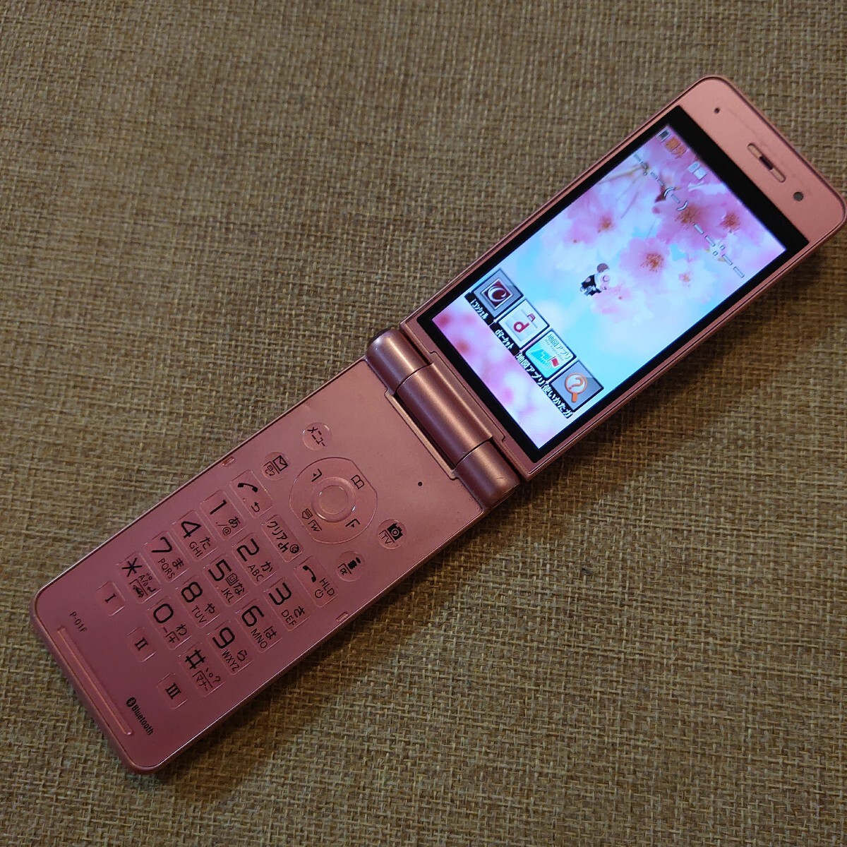 Yahoo!オークション - 美品 P-01F docomo ピンク