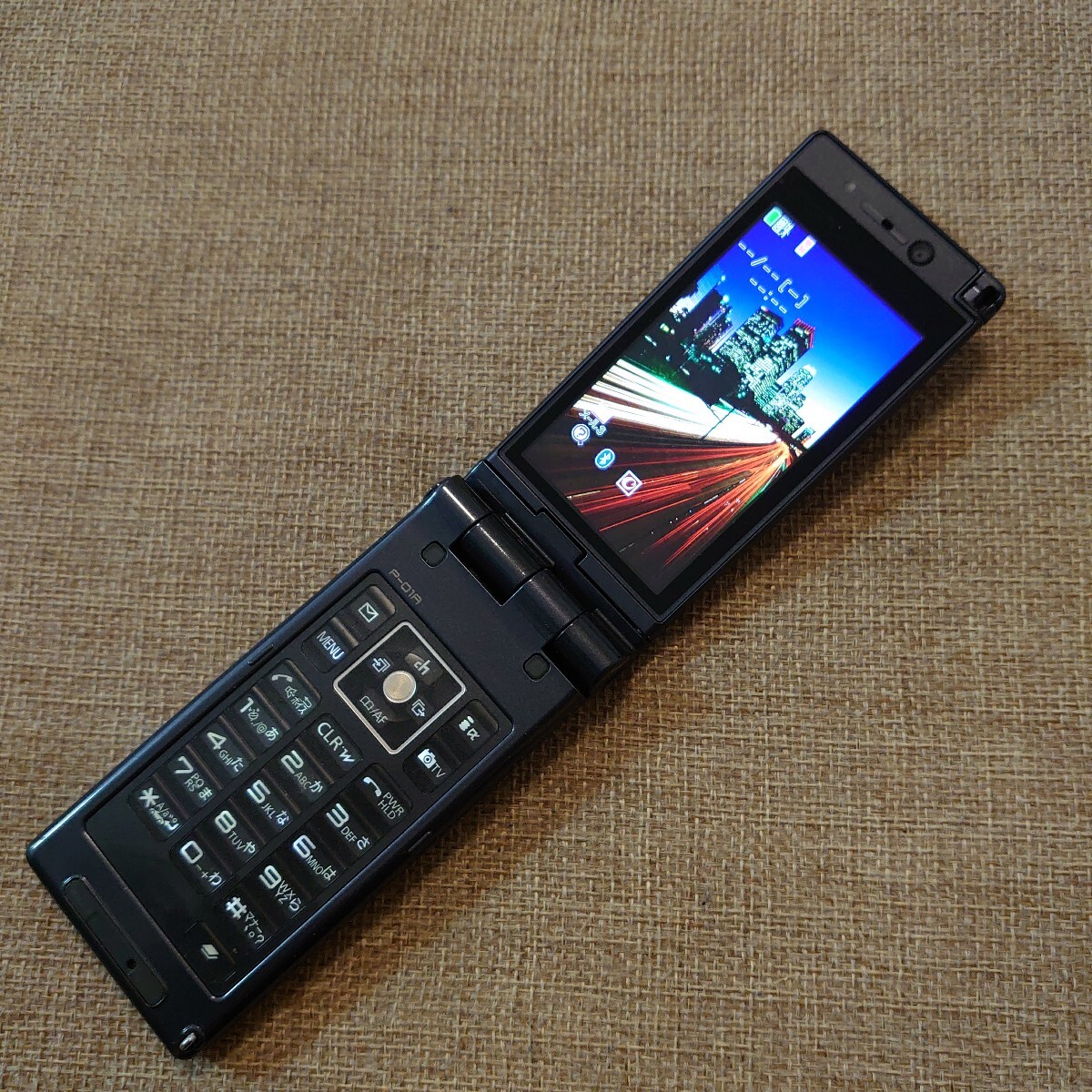 Yahoo!オークション - 美品 P-01A docomo ブラック