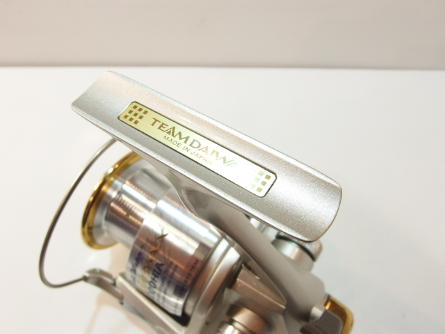 Yahoo!オークション - ダイワ チームダイワ X 4000HiA TEAM DAIWA-X 40...