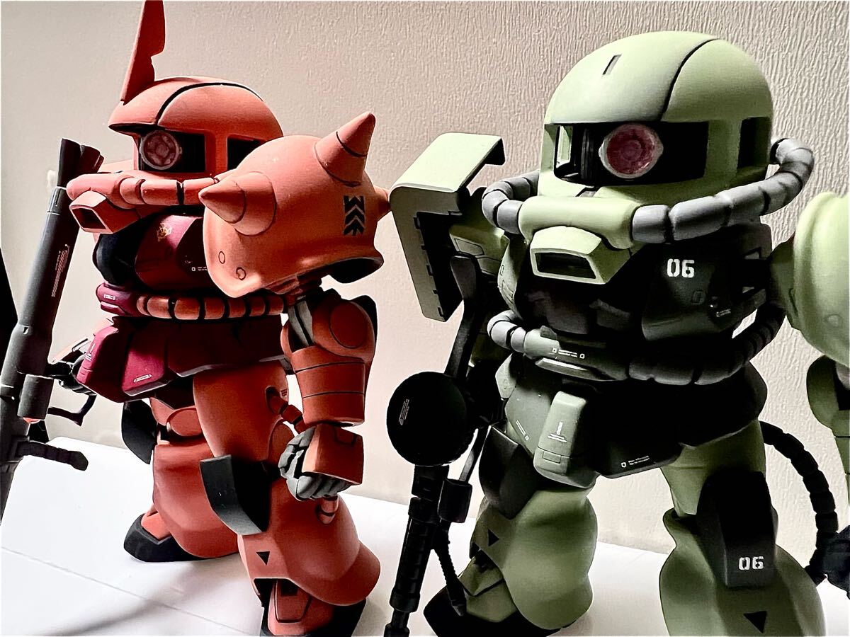 Yahoo!オークション - SD HG MG シャア専用ザク 量産型ザク 徹底改修 ...