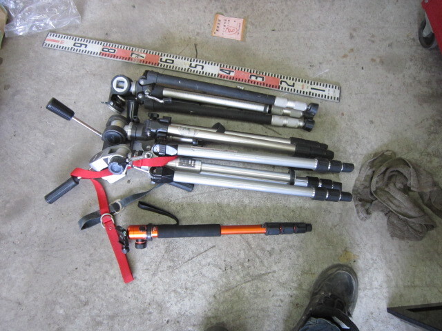 Yahoo!オークション - 1298 三脚 まとめて