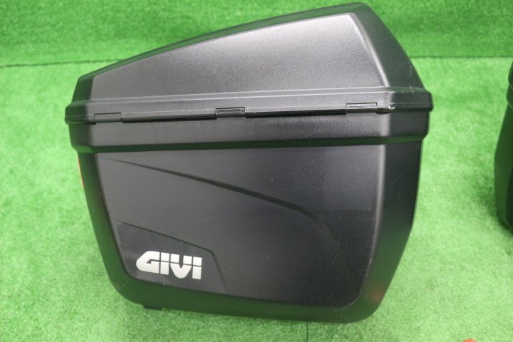 Yahoo!オークション - 47427/T GIVI サイドケース E22 パニアケース