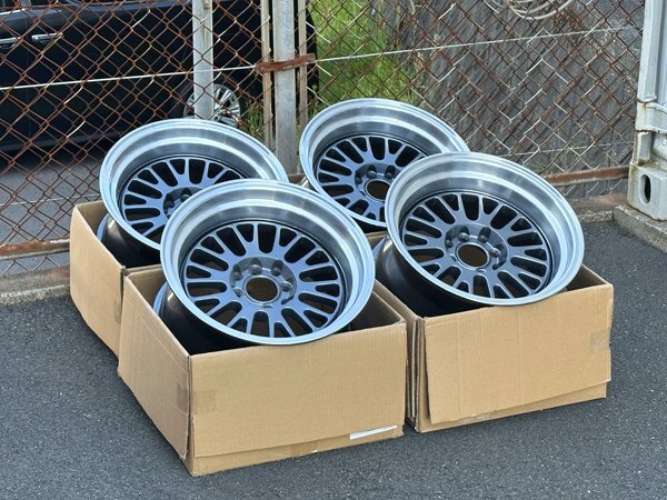 Yahoo!オークション - 新品 15×8J ±0 PCD 100 114.3 4穴 15インチホ...