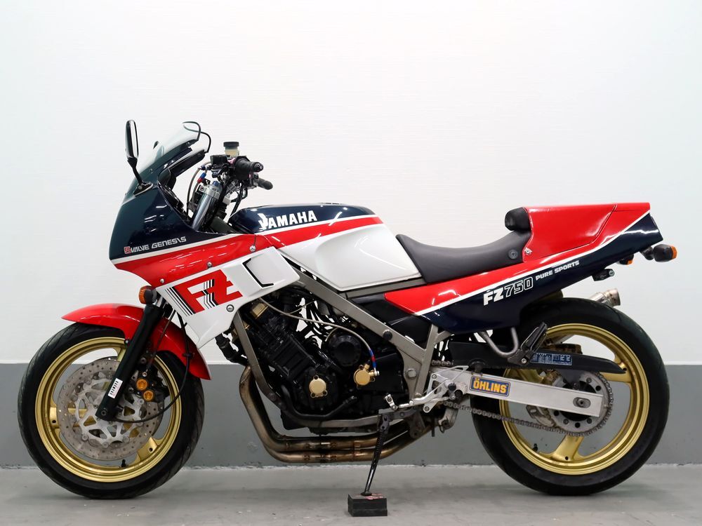 Yahoo!オークション - 平成をJUMPした昭和60年生まれ FZ750 1FM 真の...