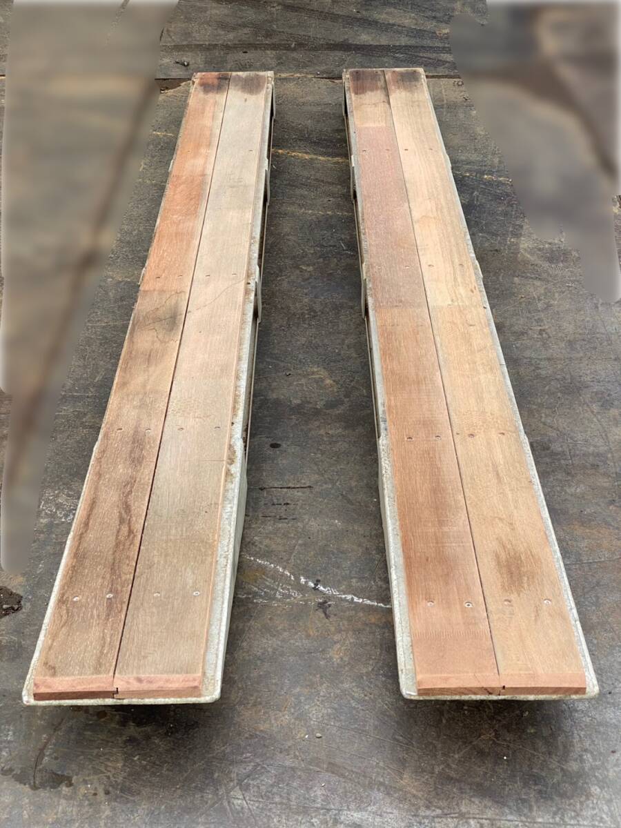 Yahoo!オークション - 『25609』アルミブリッジ 最大積載重量4t 2本セ...