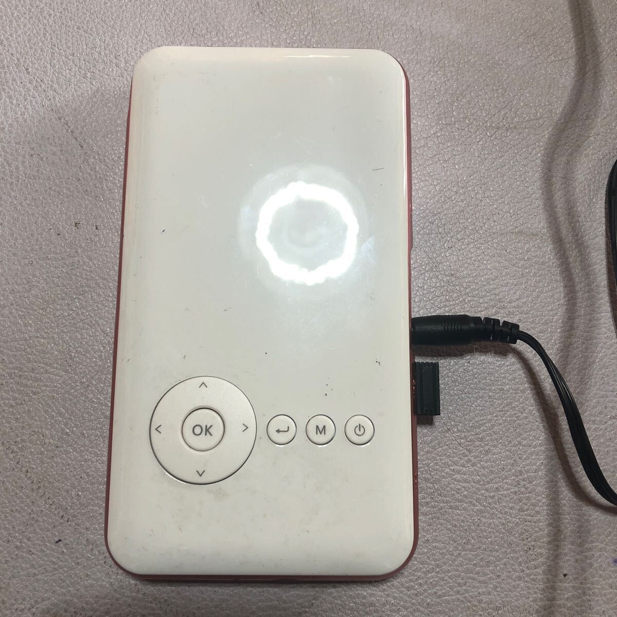 Yahoo!オークション - KABENI UENO-mono MINI SMART PROJECTOR T89 32G...