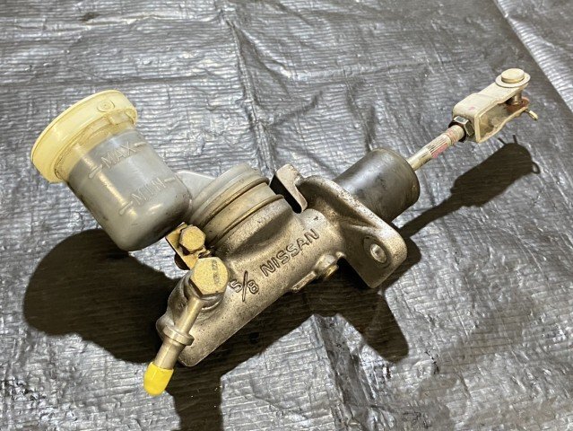 Yahoo!オークション - シルビア E-S14 純正 クラッチマスターシリンダ...