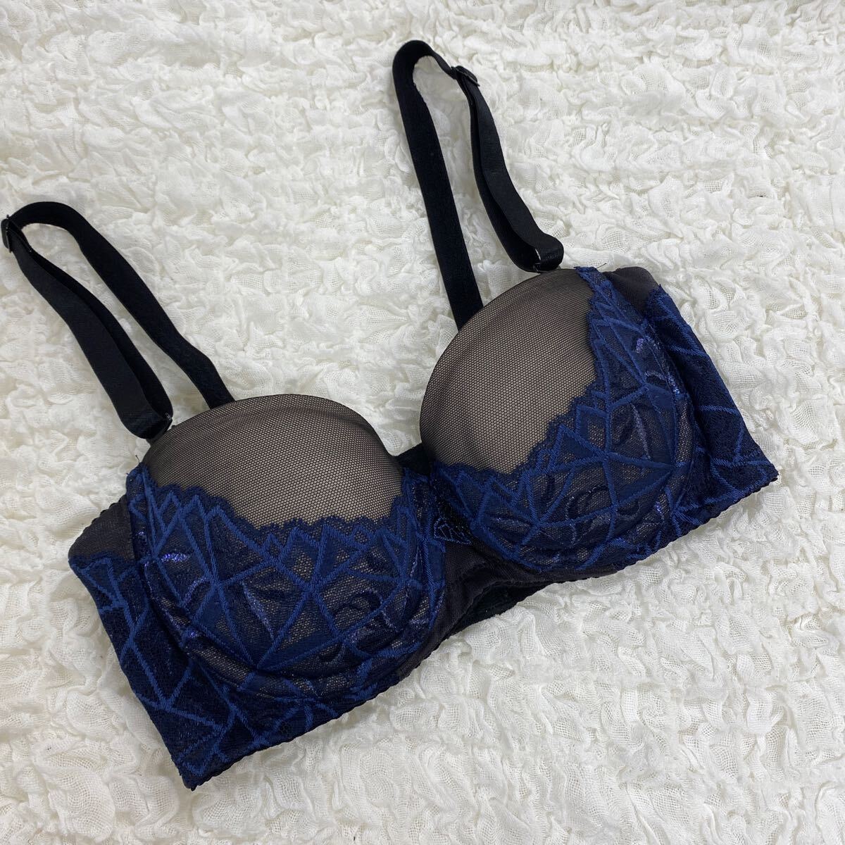 Yahoo!オークション - マルコ 補正下着 1/2カップ ブラジャー B65 カー...