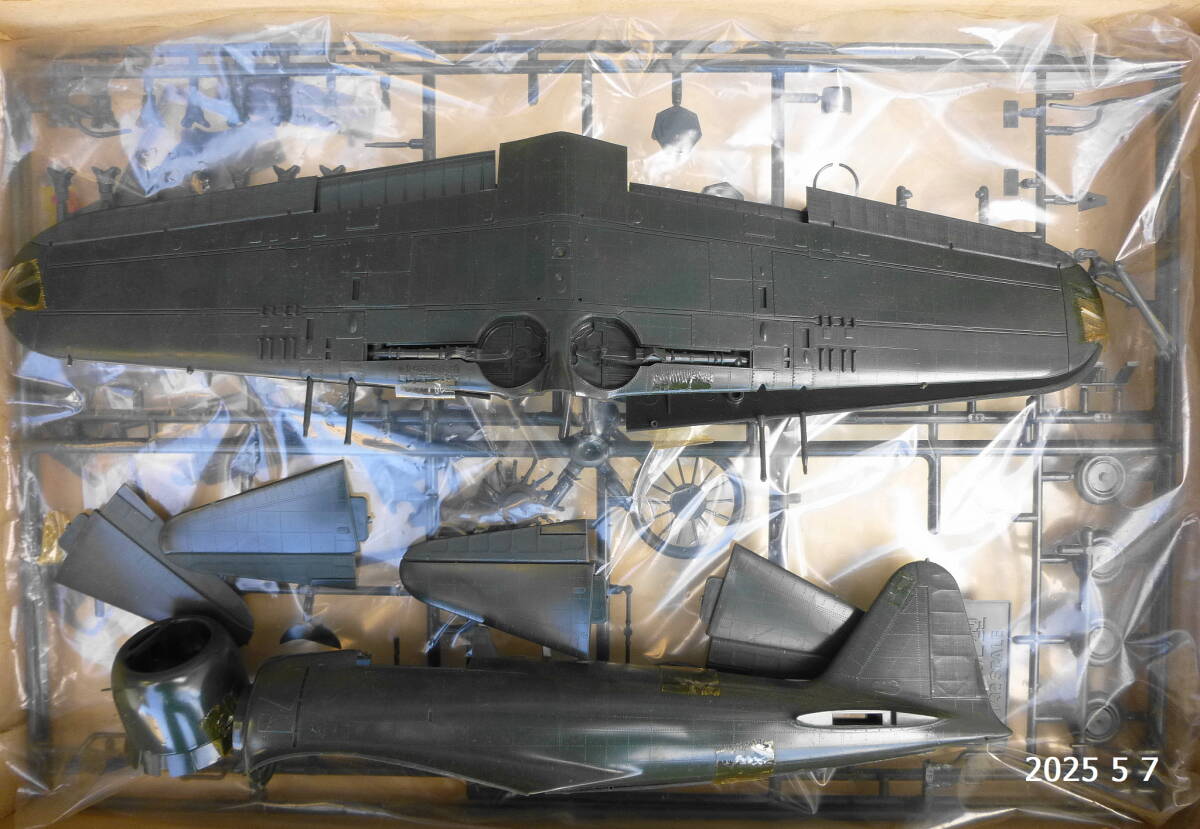 Yahoo!オークション - ハセガワの零戦 MUSTANG RevellのSkyraider