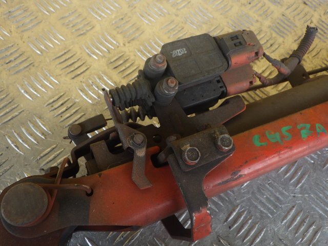 Yahoo!オークション - r4512-18 日産 UD トラックス クオン キャブチル...