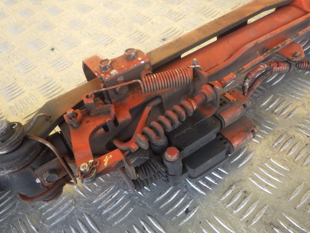 Yahoo!オークション - r4512-18 日産 UD トラックス クオン キャブチル...