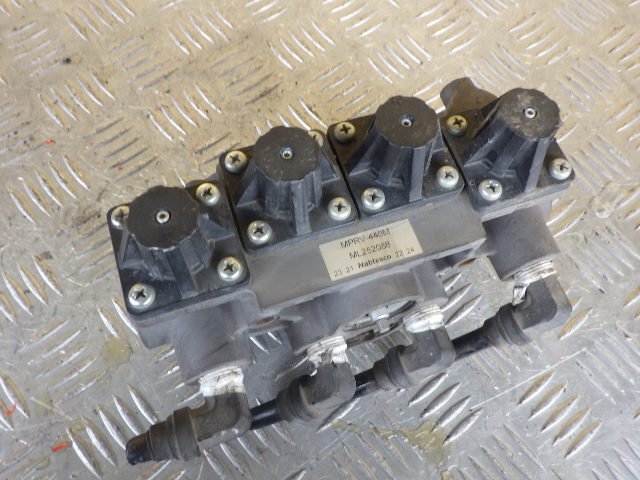 Yahoo!オークション - r672-54 三菱 ふそう スーパーグレート エアーバ...